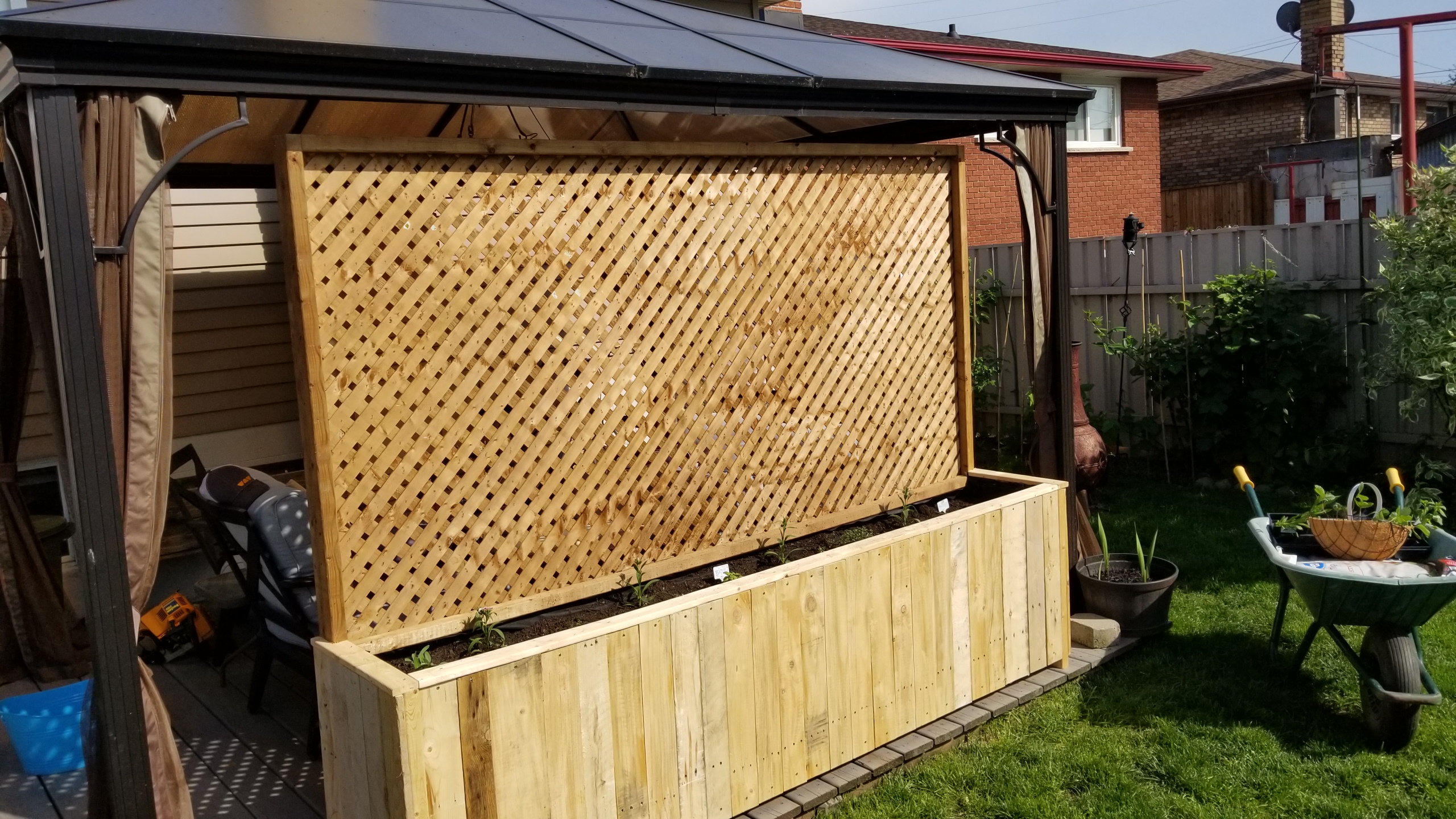 Sun Shades - Timber & Pine