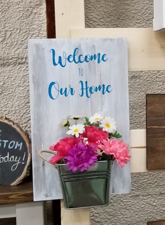 Welcome Signs - Timber & Pine